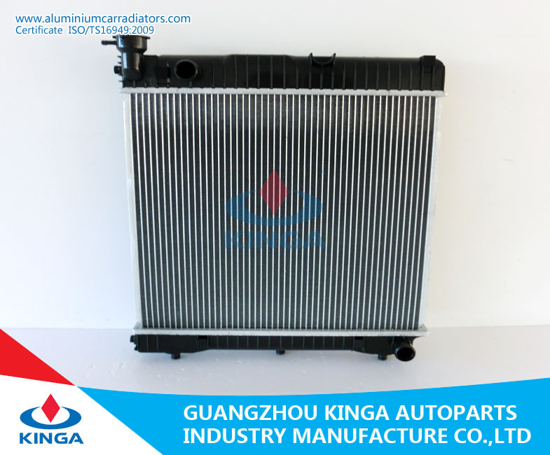High Efficiency Aluminium Car Radiators Benz 207D / 209D / 307D Vehicle ...