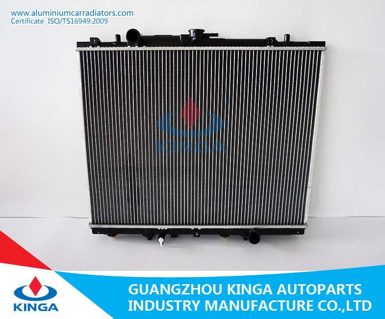TS16949 Aluminium Car Radiators Nissan Montero Sport 1997 2004 MN171180 ...