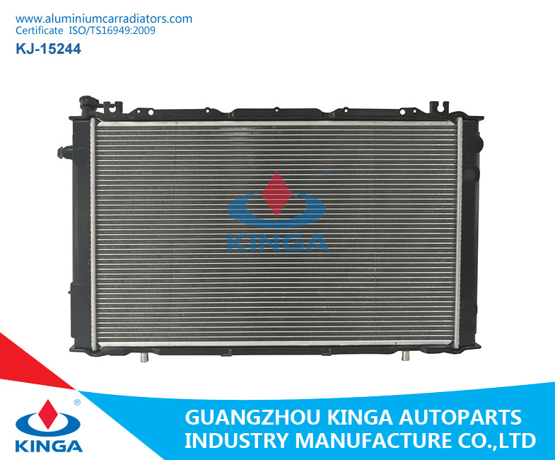 Nissan Petrol Brazing Plastic Aluminum Radiator Car Spare Parts 21410-1y02A