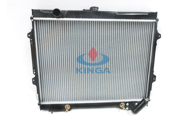 Engine Auto Parts Aluminum V31 Mitsubishi Pajero Radiator Oem MB356156